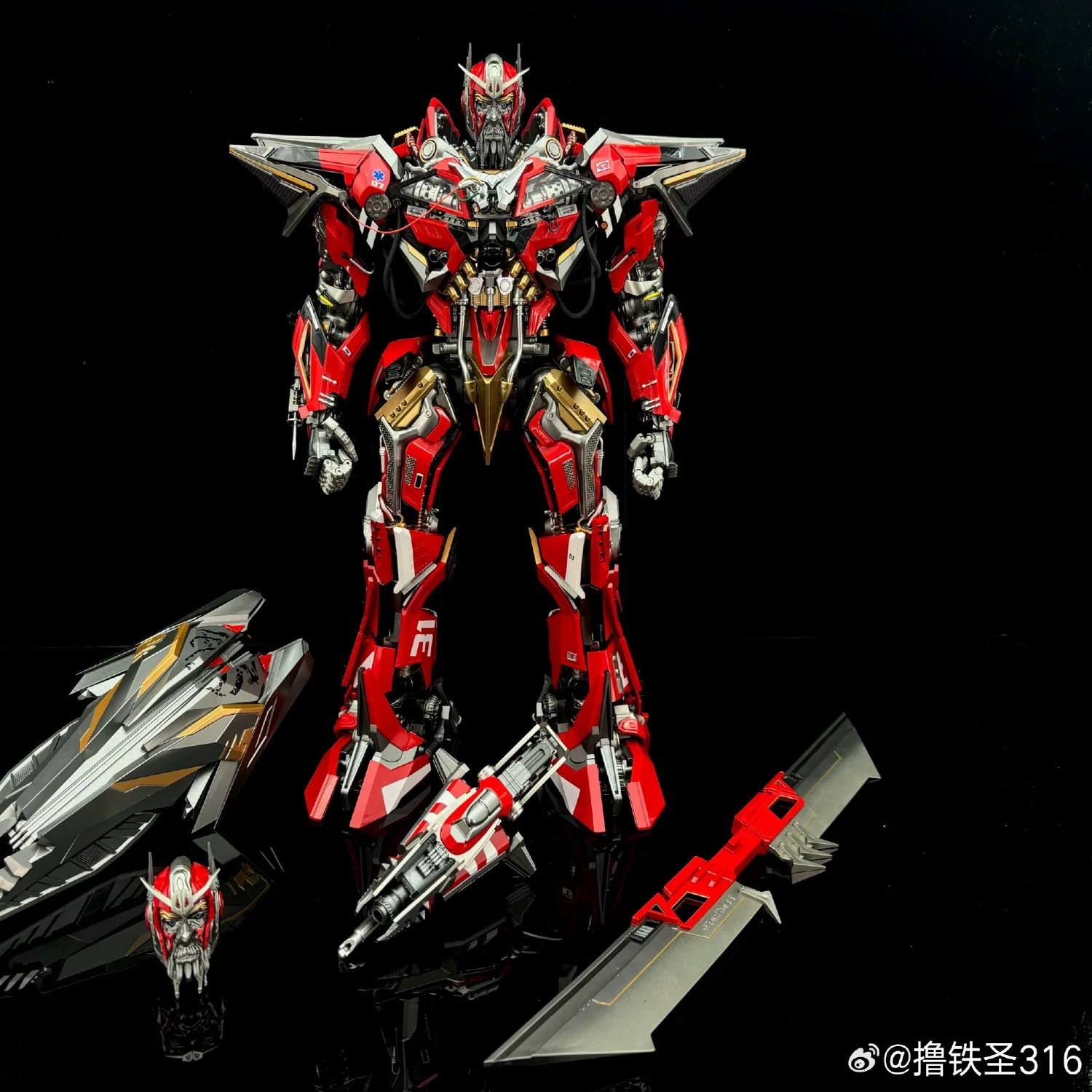 Lutiesheng SP-316 Transformers Dark Of The Moon DLX Sentinel Prime ...